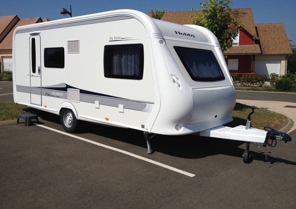 CARAVANE HOBBY KMF 590 6 Places 0 - Caravane occasion